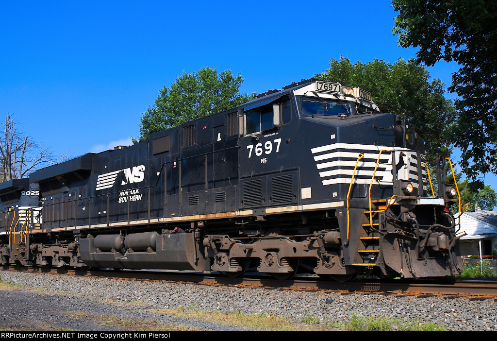NS 7697